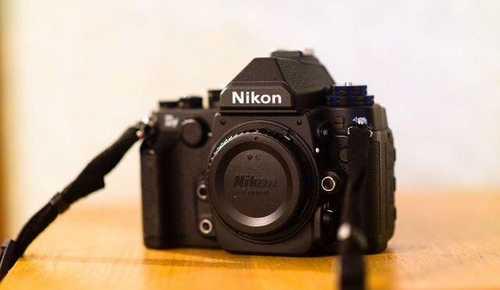 Зеркальный фотоаппарат nikon DF