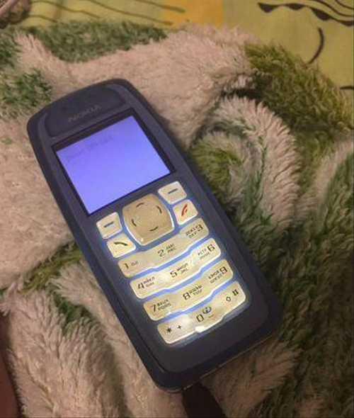 Телефон Nokia 3100