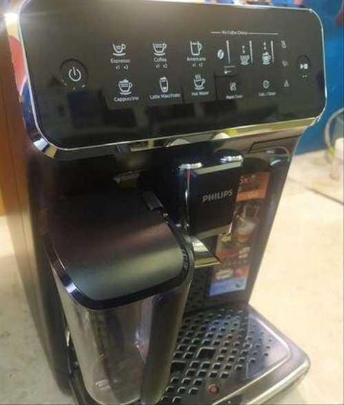 Кофемашина Philips 3200 latteGo