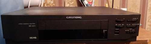 Видеомагнитофон Grundicg GV 411