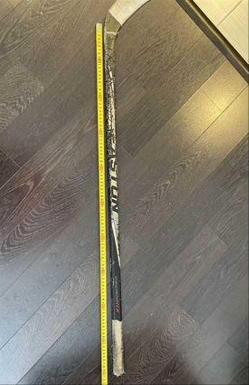 Хоккейную клюшку Easton Synergy 100 см