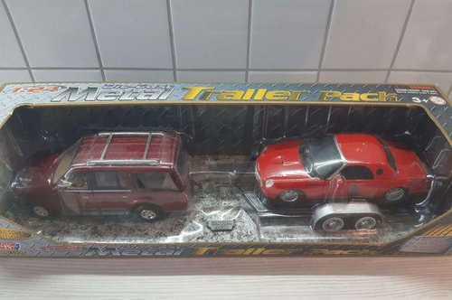 Модели Lincoln Navigator и Ford Thunderbird 1:24