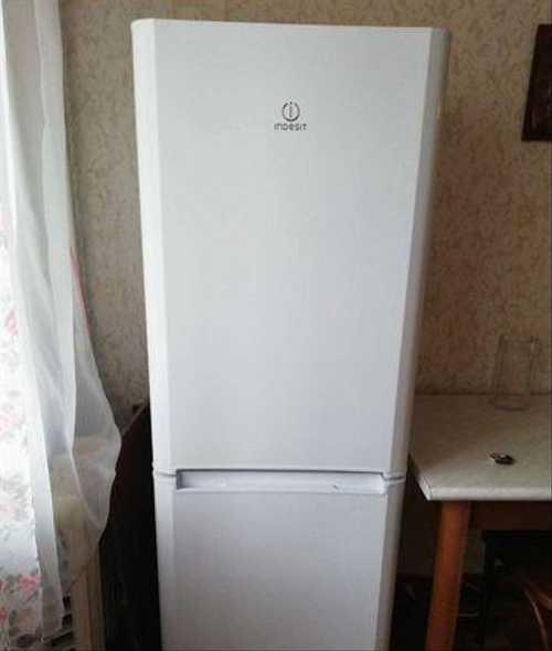 Холодильник Indesit BI160