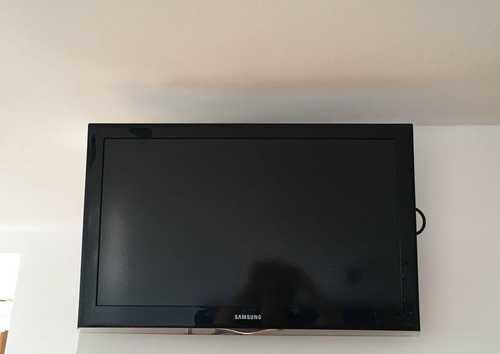 Телевизор Samsung le32c530f1w
