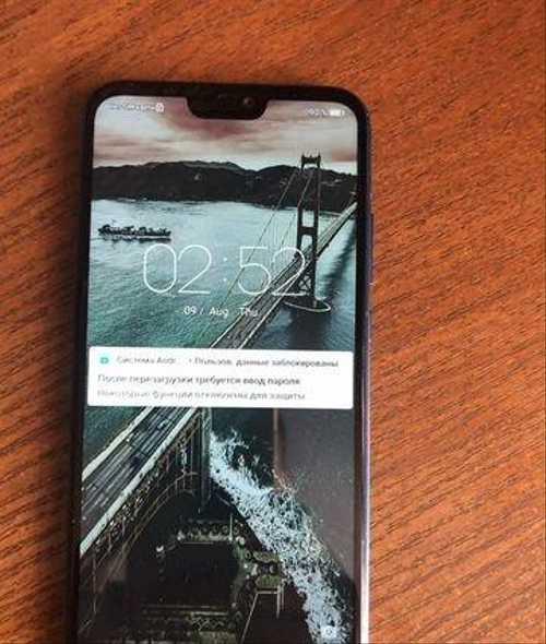 Телефон Huawei p20 lite