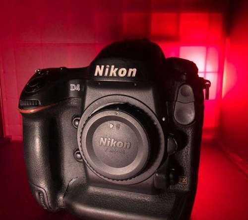 Nikon D4 body (101)