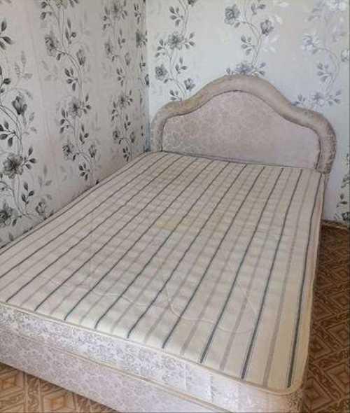 Кровать двухспальная 140200