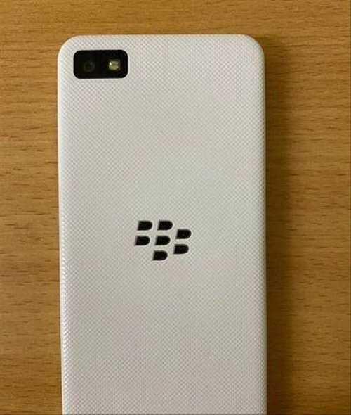 Blackberry Z10 Белый