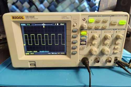 Цифровой осциллограф Rigol DS1052E (2 x 100 MHz)