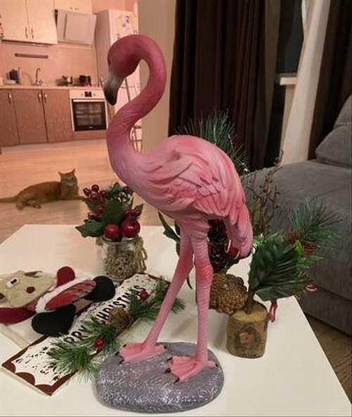Статуэтка фламинго