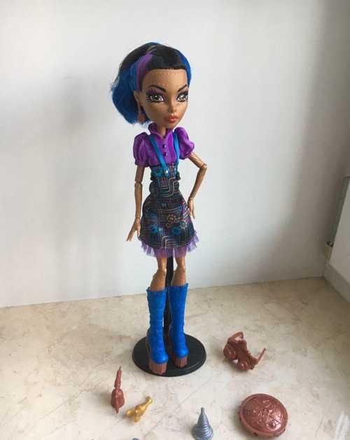 Робекка Стим Арт Класс Monster High