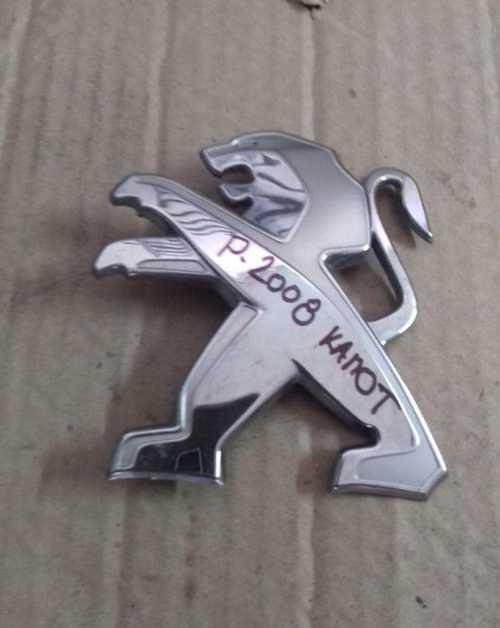 Лев, знак Peugeot 208/2008 на капот