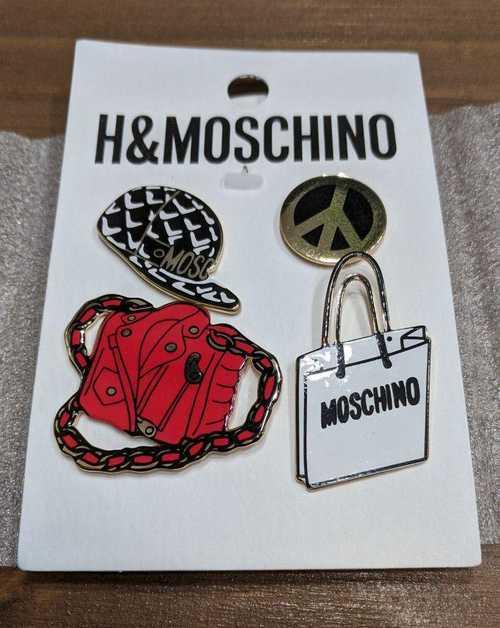 Moschino x HM значки