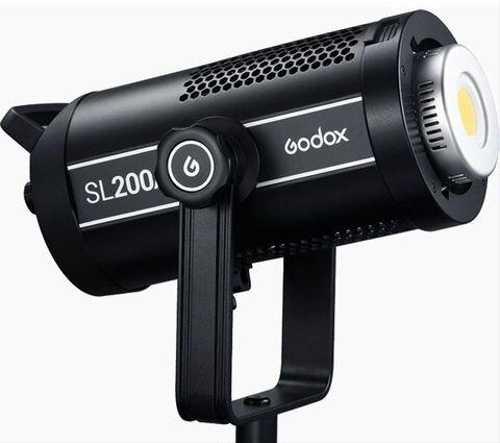 Осветитель Godox SL-200 II