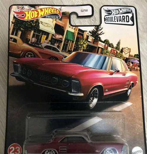 Hot Wheels premium Buick Riviera