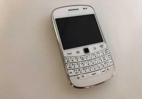 Смартфон Blackberry Bold 9900