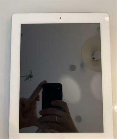 iPad 3 32Гб - model 1430 (Wi-Fi + Cellular)