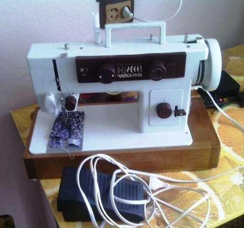Электрическая швейная машинка "Чайка-144А"