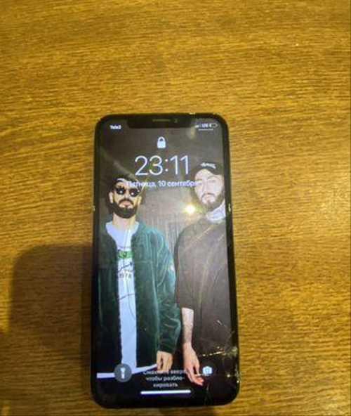 Мобильный телефон iPhone