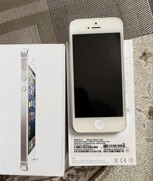 Телефон iPhone 4 (8gb) и 5 (32gb)
