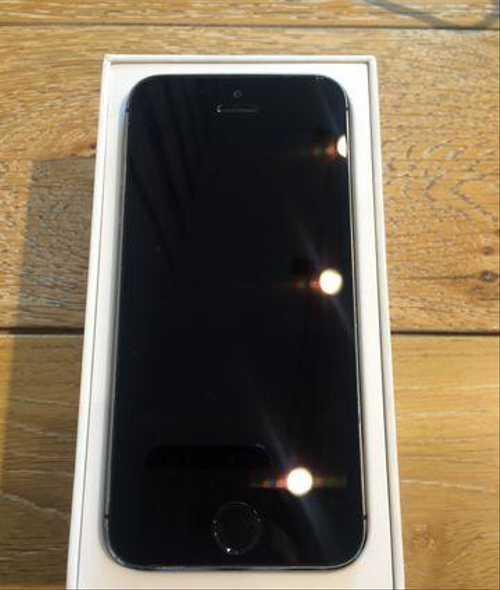 iPhone 5s spece gray