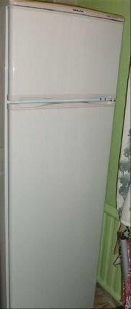 Холодильник Snaige FR 260