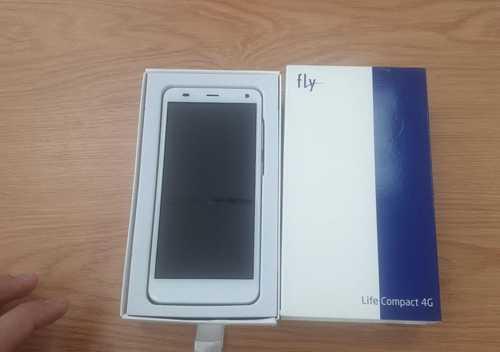 Телефон fly life Compact 4g