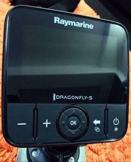 Эхолот-картплоттер Raymarine Dragonfly-5 PRO