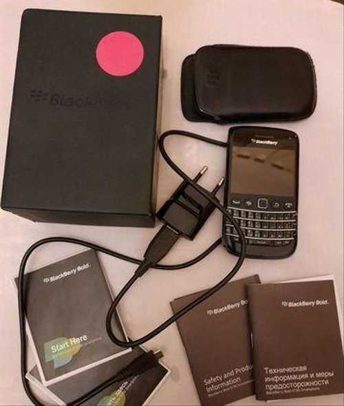 Телефон BlackBerry 9790