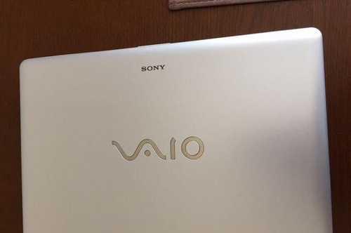 Sony vaio pcg 71211v. Картридер в Sony PCG-71211v.