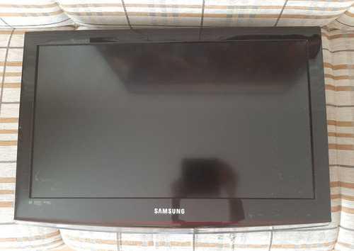 Телевизор SAMSUNG LE26C450E1W