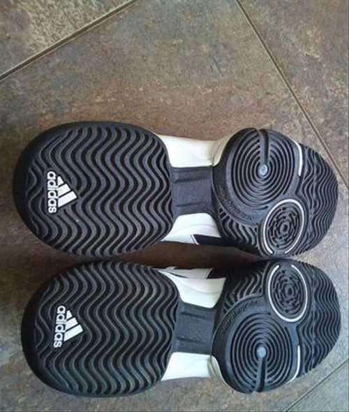 Кроссовки adidas