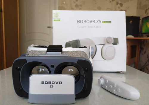 Очки виртуальной реальности Bobo VR Z5 с джостиком