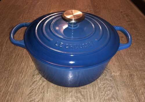 Кастрюля чугунная Le Creuset