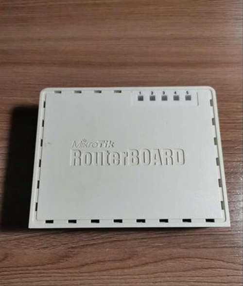 Роутер Mikrotik RouterBoard RB750