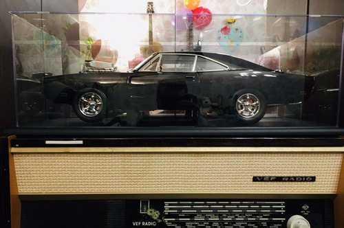 Dodge charger модель 1/8