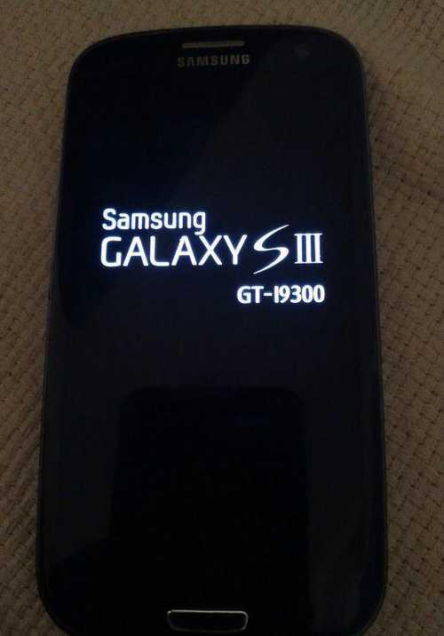 Телефон SAMSUNG Galaxy S3 GT-19300