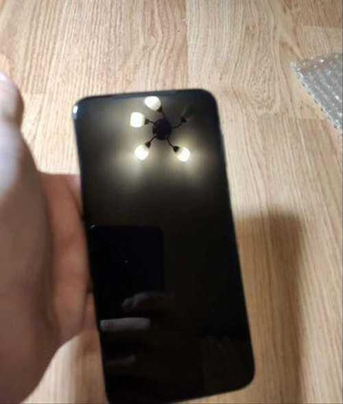 Motorola moto g8 plus 4/64gb