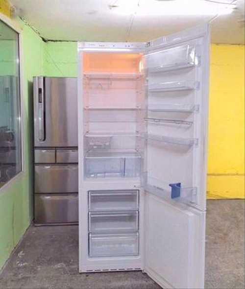 Холодильник бу Bosch высокий двухкомпрессорный