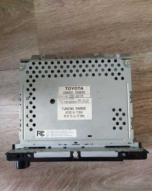 Магнитофон toyota RAV4 08600-00930