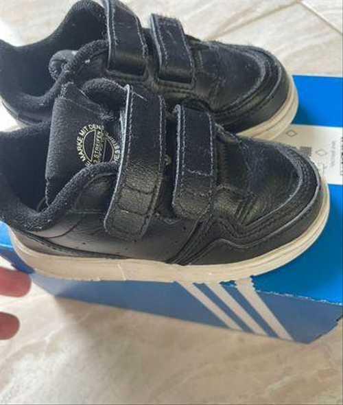 Кроссовки Adidas 25р