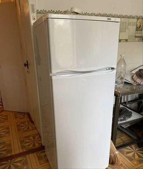 Продам холодильник бу Atlant модель MXM-2808-90