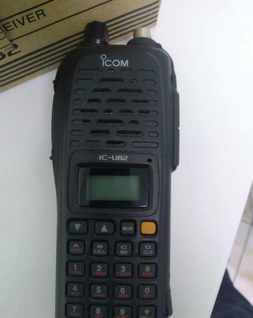 Рация Icom IC-U82