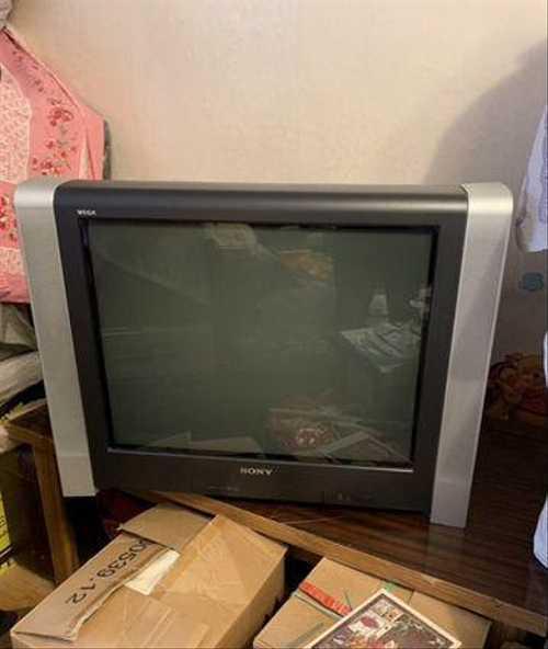 Sony Trinitron Color TV