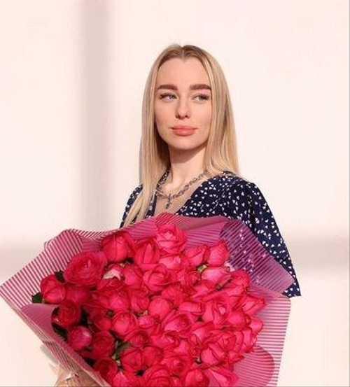 Букет 51 роза, малиновые розы, цветы Красноярск