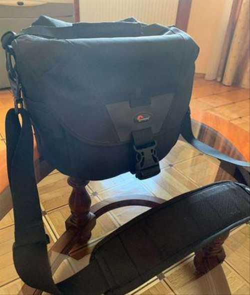 Lowepro stealth reporter d200 aw