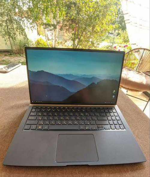 Asus ZenBook 15' ux533f (i5 + gtx1050)