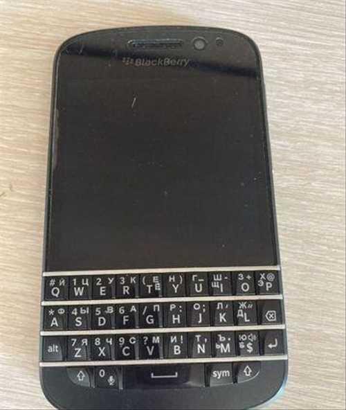 Телефон BlackBerry Q10