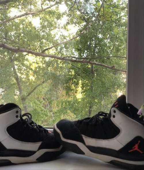 Jordan max aura