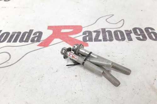 Болт подрамника задний Honda Accord 7 CL9 K24A